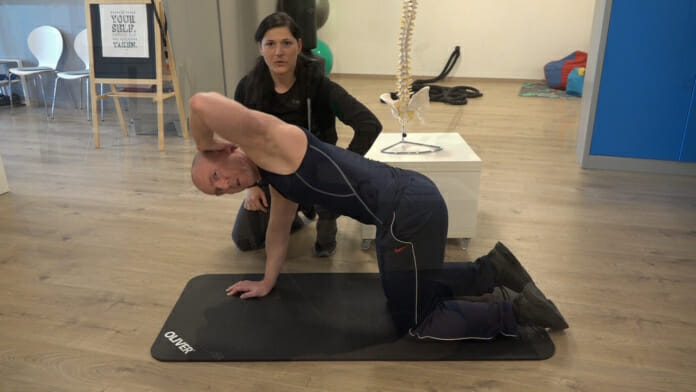 Wirbelsäule: 3 Übungen Zur Verbesserung Der Rotation